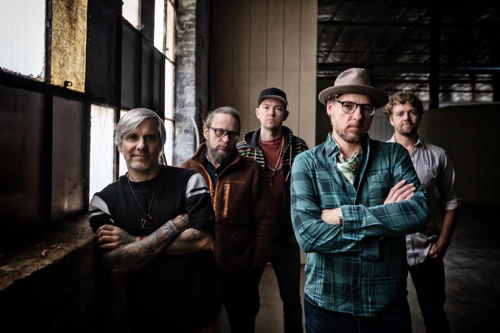 The Infamous Stringdusters Honor Their Heroes, Flatt & Scruggs, With ...