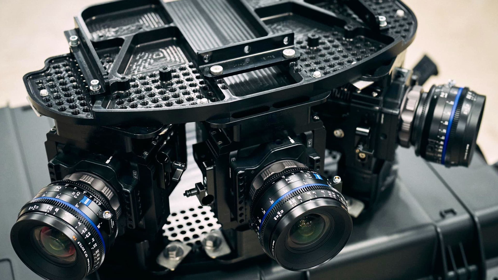 World’s First RED V-Raptor 8K Aerial Camera Array - Y.M.Cinema - News ...