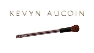 KEVYN AUCOIN COUNTOUR BRUSH