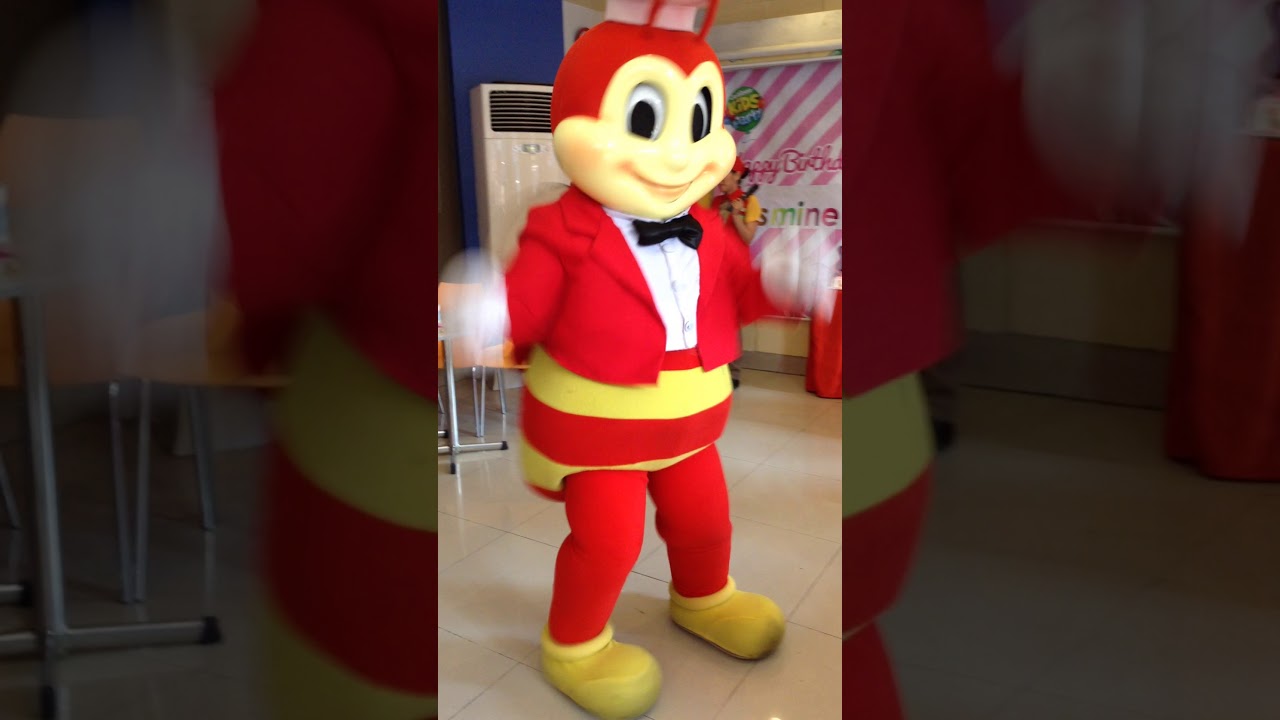Jollibee Mascot Twerking Dancing Jollibee Dance Youtube