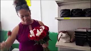 Ramo de 48 Rosas con Tulia
