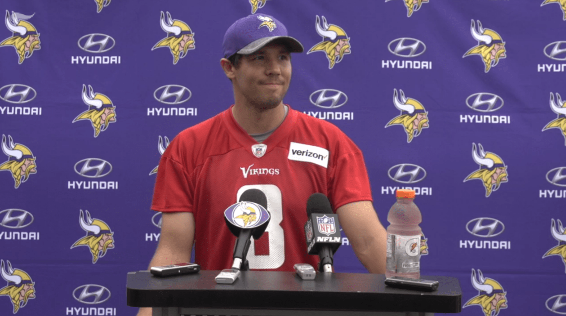 A Crash Course for Sam Bradford; Zimmer the "Shoe-Tier" - Zone Coverage